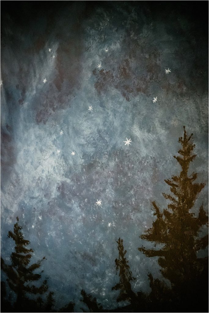 Create a textured wall effect using paint in 3 easy steps