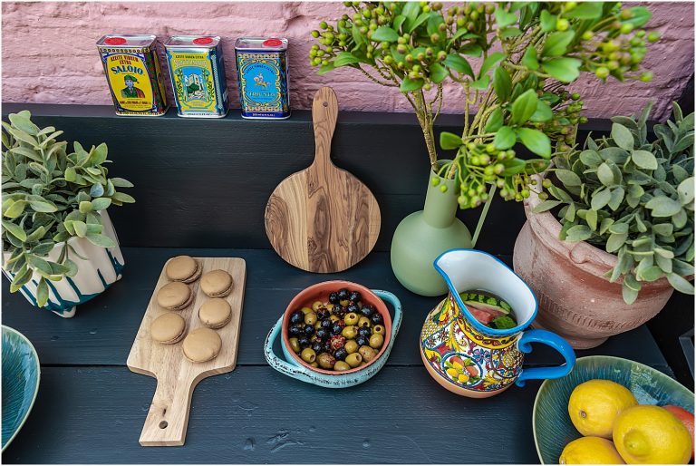 3 Easy Ways to add a Mediterranean touch to your Garden
